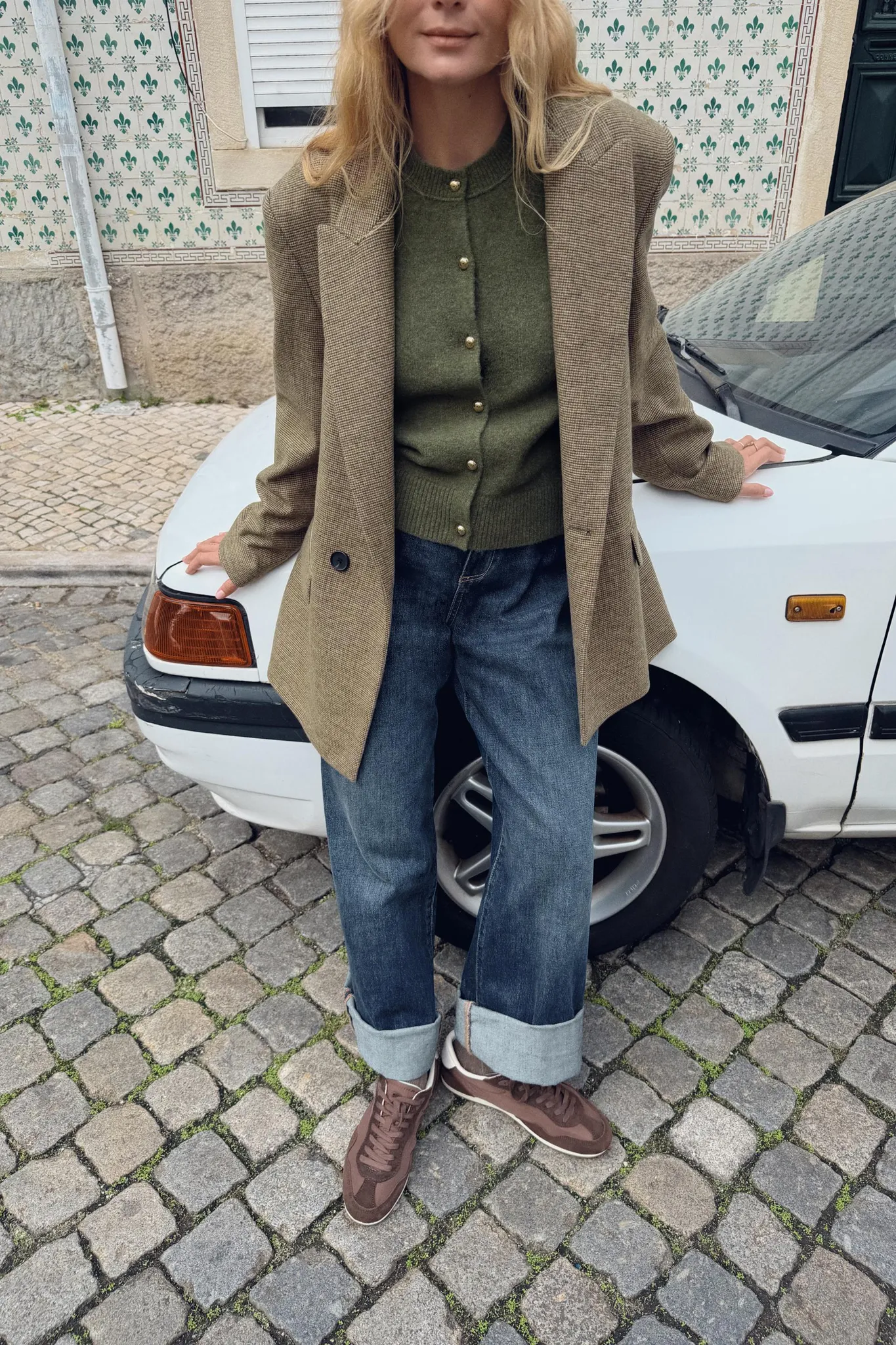 CARDIGAN WITH BALL-SHAPED BUTTONS – American Store